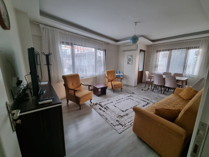 ŞEhrin Tam Merkezinde Sahile Yakın 2+1 Daire - Yalova