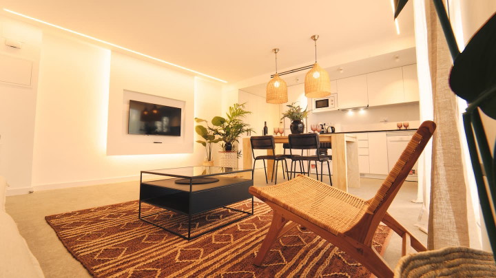 Seahomes Vacations - Seafront Design Apt + Pool - Pineda de Mar