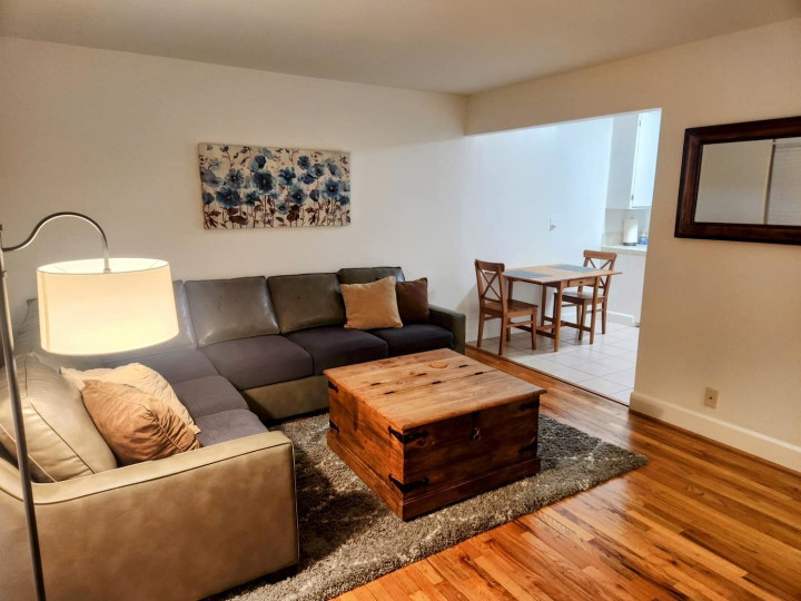 Clean & Charming Great Location, Pool Entire Unit! - Santa Clara