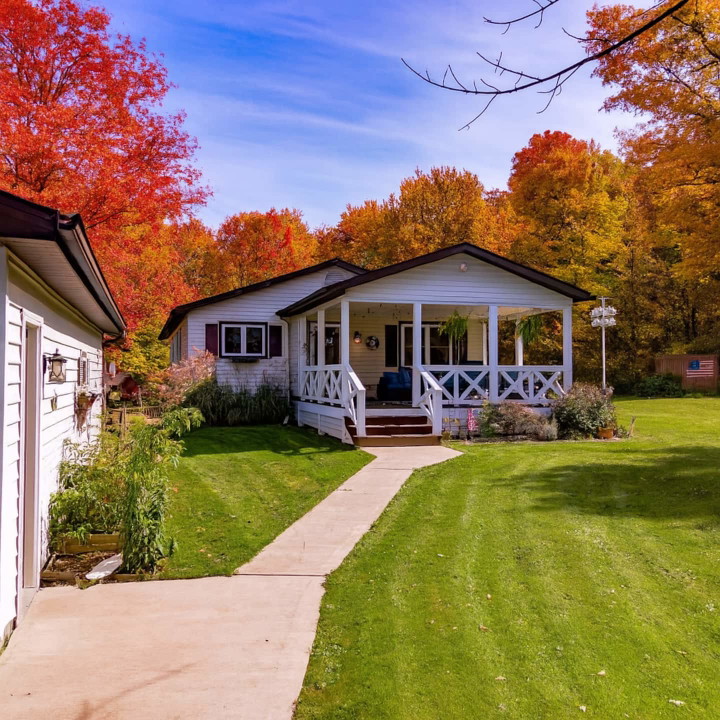 Fall Colors, Firepits, Family Fun All On 5 Acres - Chautauqua, NY