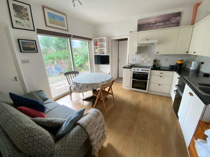 Family Garden Flat  5 Mins From Beach & Town - Jersey