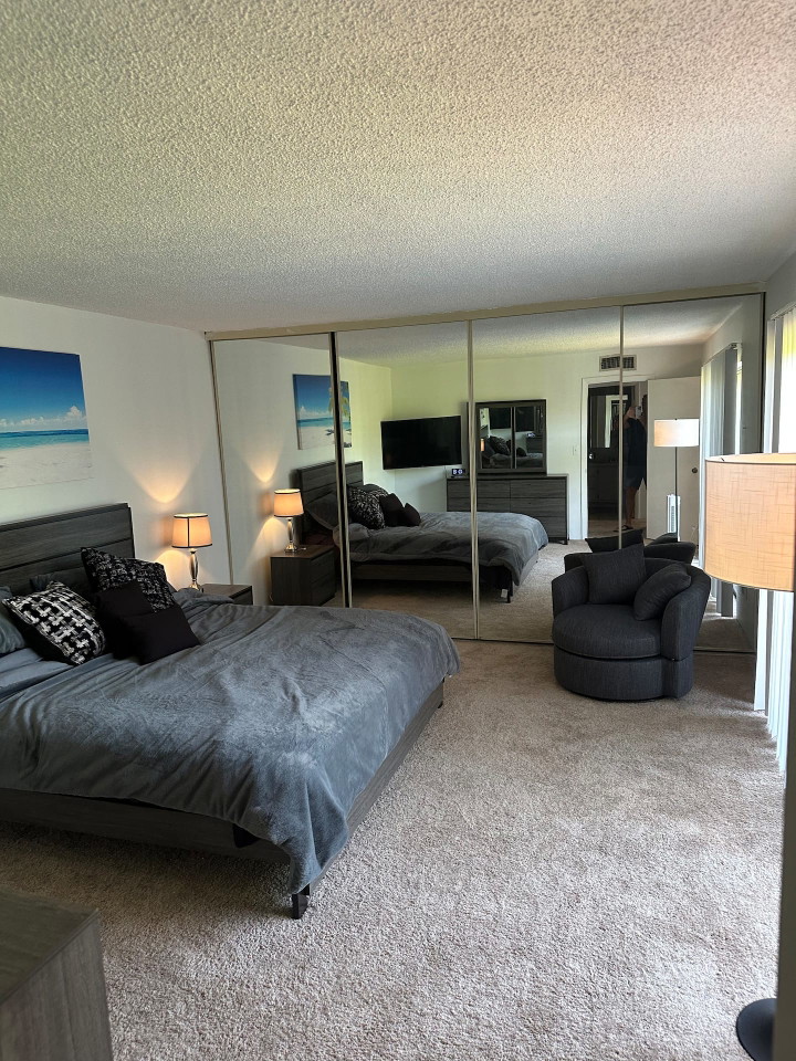 Centrally Located Townhouse - Fort Myers, FL
