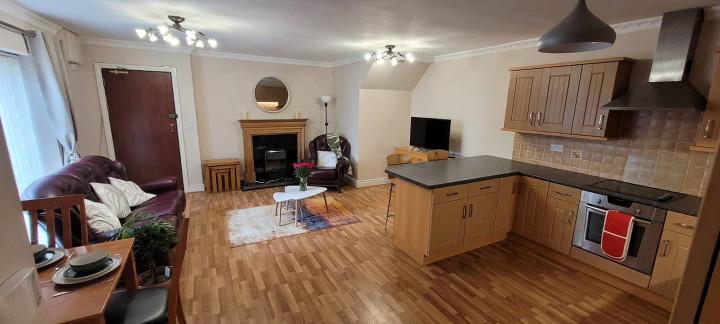 Modern 2 Bed Town Centre Apartment - Westport, Ireland