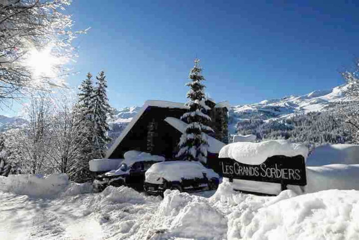 Charming Apartment At The Foot Of The Slopes - Courchevel Le Praz, France