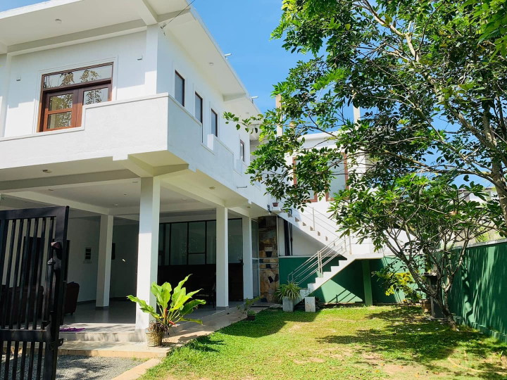 Monach Beach Villa - Mirissa