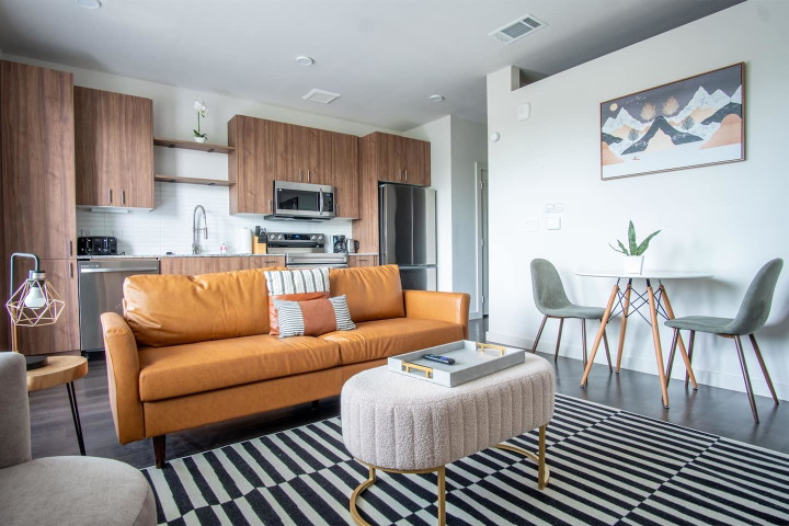 Boulevard Stays Comfortable 1br Suite W Pool, Park - Dallas, TX