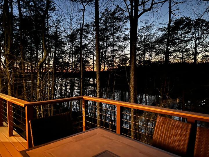 Pet Friendly Modern Lakefront Home With Dock - Gainesville, GA