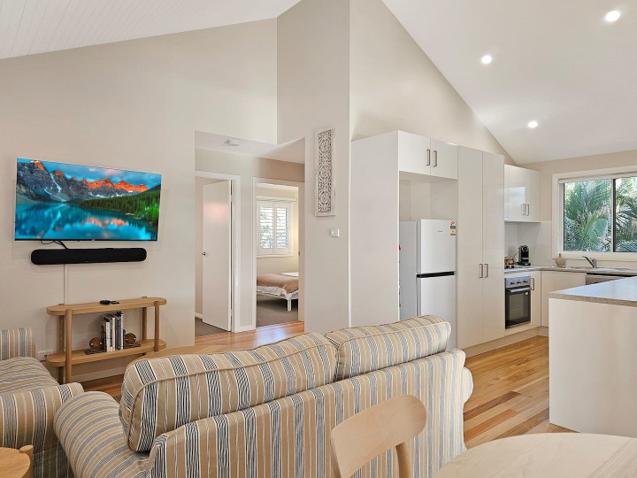 Beach Access Air-con Deck W Bbq Smart Tv - Avoca Beach