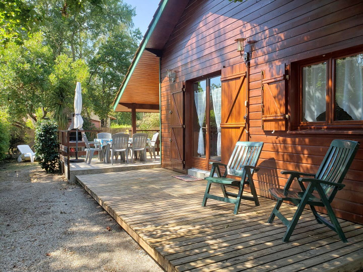 Le « Chalet Des Lucioles » à La Plage D'hourtin - Hourtin Plage