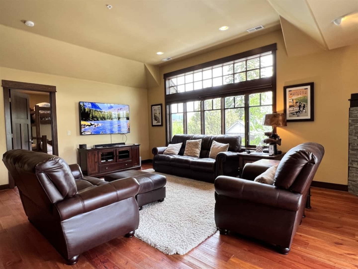 Downtown Condo - Walking Distance To Restaurants - Whitefish, MT