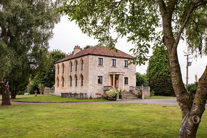 Longscroft Manor Near Bath - Sleeps 12 - Frome