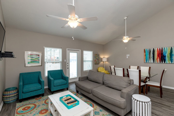 Family-friendly Beach Retreat | Poolside Escape - Corpus Christi, TX