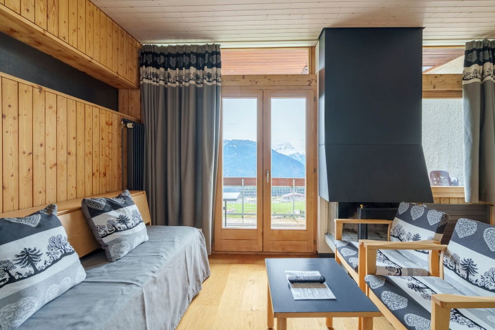 On The Ski Slops Small Cosy Chalet In The Alps - Leysin