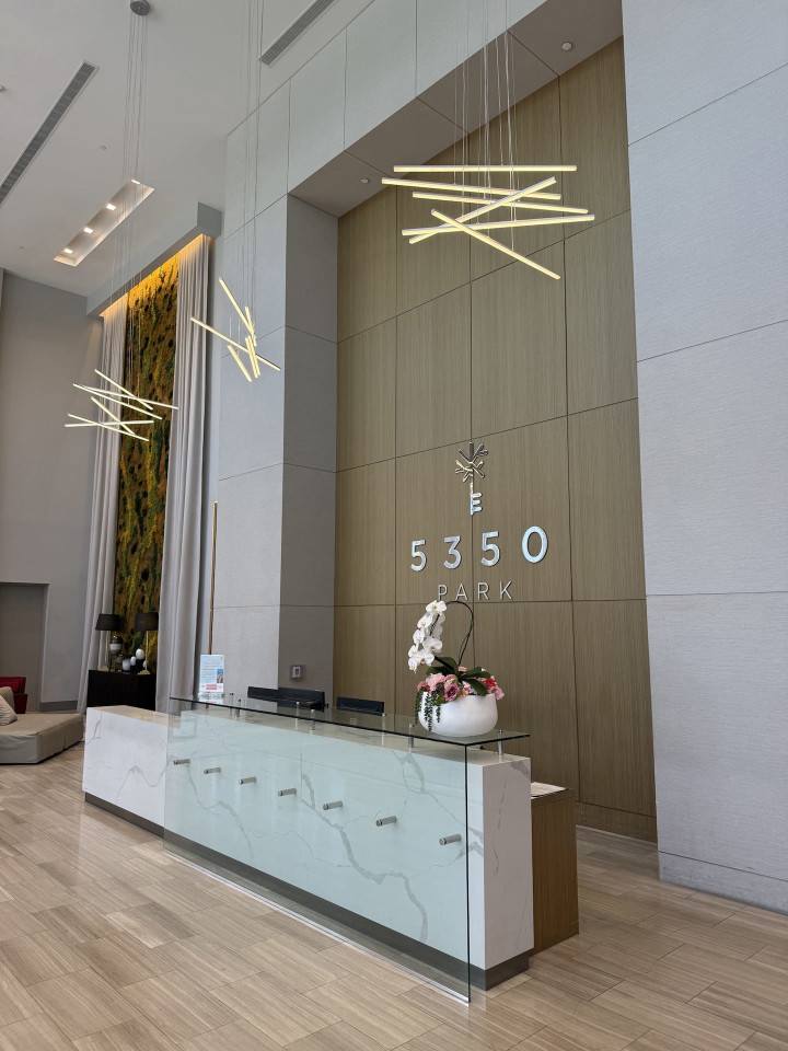 Luxury 1/1 4guests Downtown Doral|18th Fl| Parking - Doral, FL