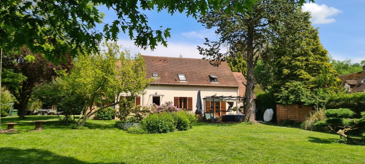 Maison Au Calme Avec Animaux - Cauvigny