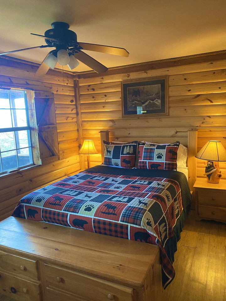 The Bear Den - Mena, AR