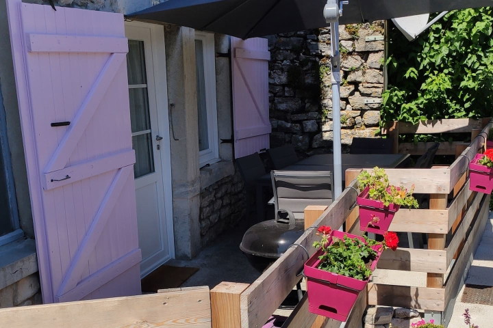 Gite Du Lilas Région Des Lacs
Gîte Avec Jardin - Jura