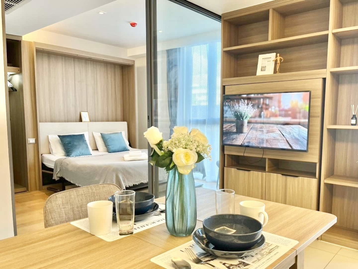 Luxury Apartment & Swimming Pool & Bts Phrom Phong & Mrt Sukhumvit Walking Distance & 3 People - Bangkok