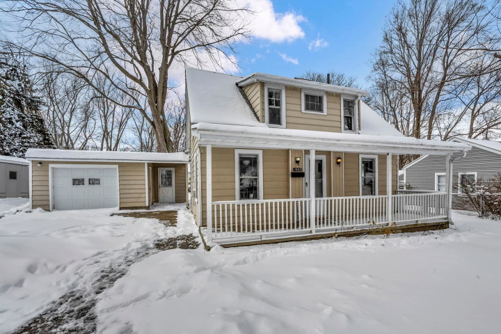 Lake Erie Cottage W/ Yard Near Wineries & Gotl - Lake Erie, PA