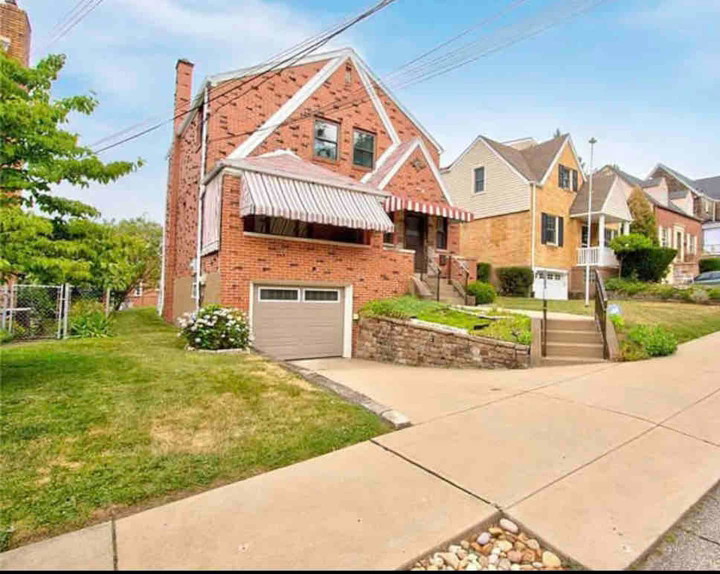 Basement Suite In A Quiet City Neighborhood - Pittsburgh, PA