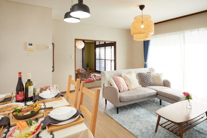 Près De L'aéroport De Narita/4 Chambres/8 Personnes/parking Gratuit/séjour En Famille - Narita