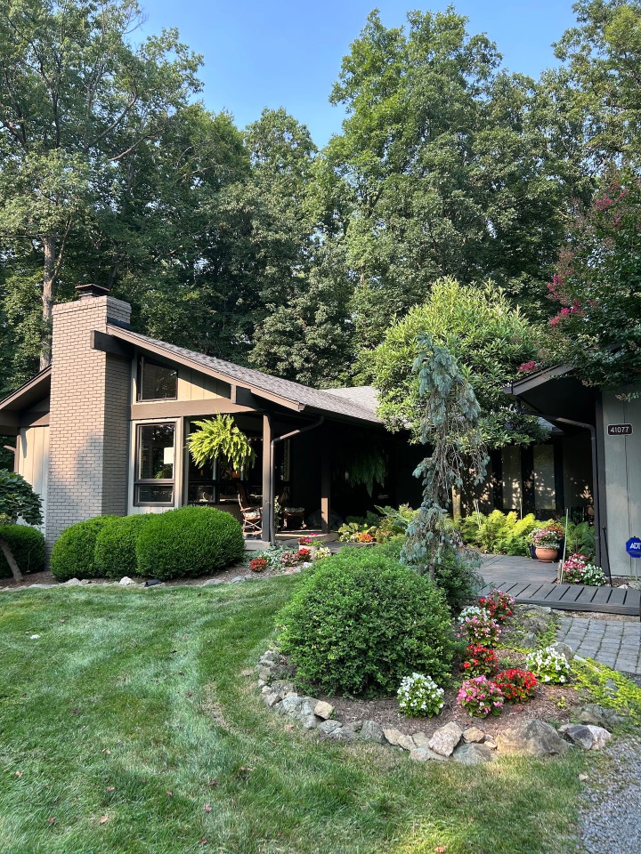 Bear Mountain Lodge - Outside Of Leesburg - Leesburg, VA