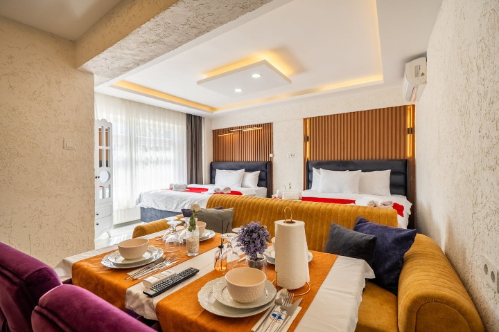 Apartment With Kitchen Located In A Historic Area. - Cihangir