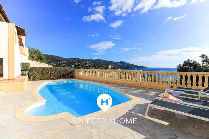 Villa Avec Vue Panoramique Sur La Mer Et Piscine Par Selectsohome - Le Lavandou