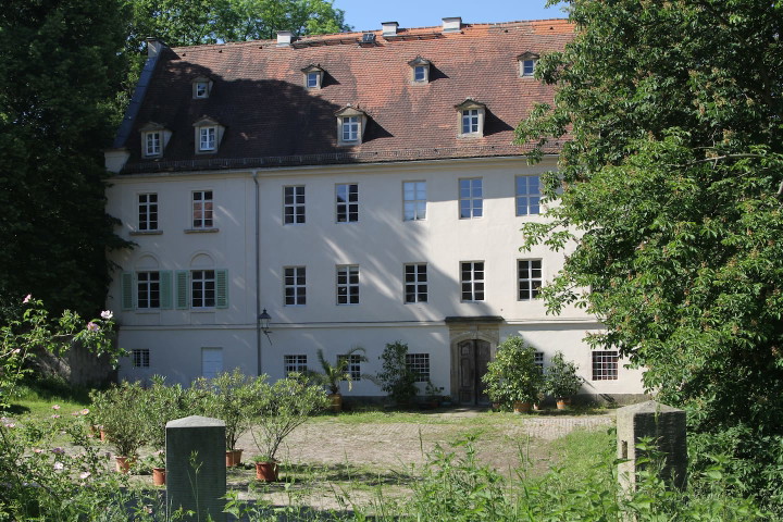 Schloss Helfenberg Oberhalb Des Dresdner Elbhanges - Dresden