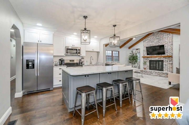 Fully Renovated | Finished Basement | Luxury Beds - Lexington, KY