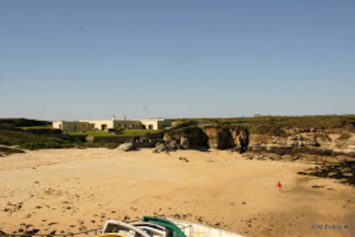 Villa Littorine By The Sea, On 1.5 Hectares, 6 Bedrooms. - Guidel