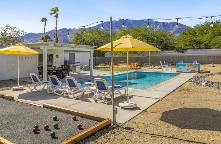 Ps I Love You - Elegant Design, Cozy Fire Pit & Poolside Bliss - Palm Springs, CA