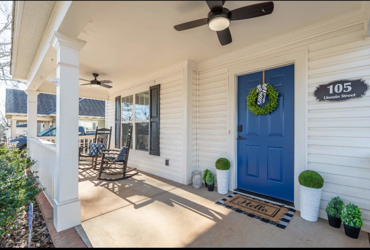 The Blue Door Bungalow - Greenville, SC