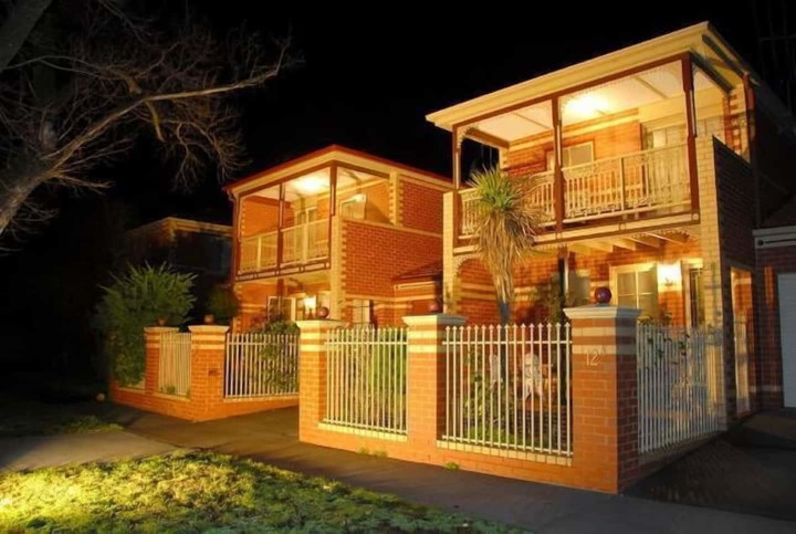 Debeers Townhouse - Bendigo