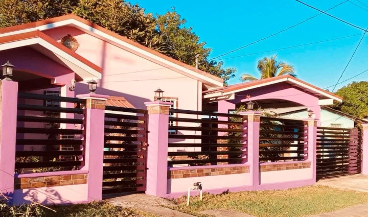Charming Family Home ! - Belmopan