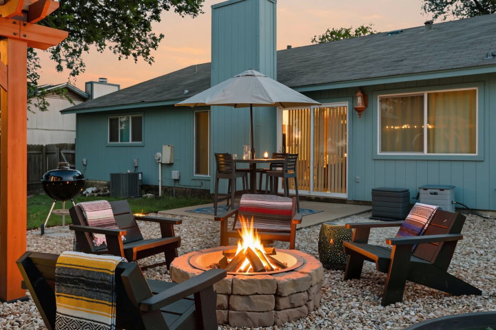 3br | King Beds + Fiber Wi-fi + Pergola - Austin, TX