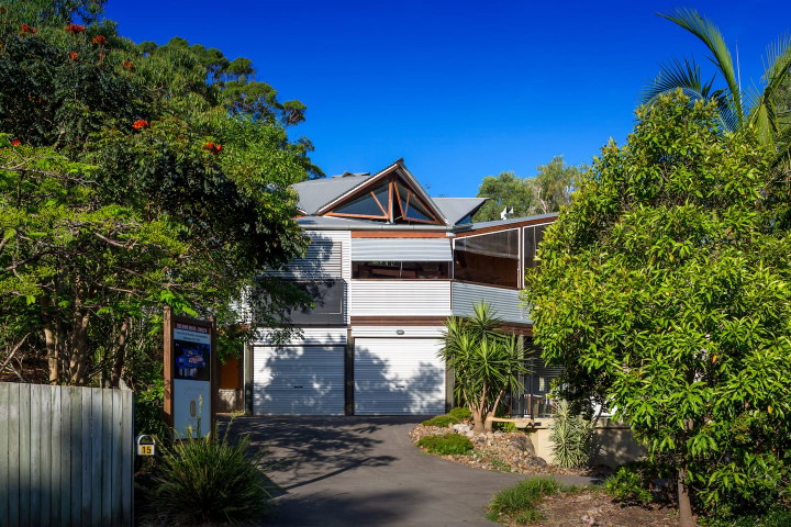 Dome House - Eco & Pet Friendly Treehouse - Coolum Beach