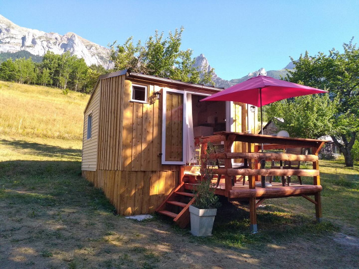 Le Chalet Des Marmottes Au Bord Du Lac - La Joue du Loup