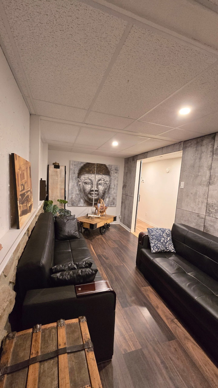 2 Bedrooms, 10 Minutes To Downtown, Quiet + Free Parking - Levis
