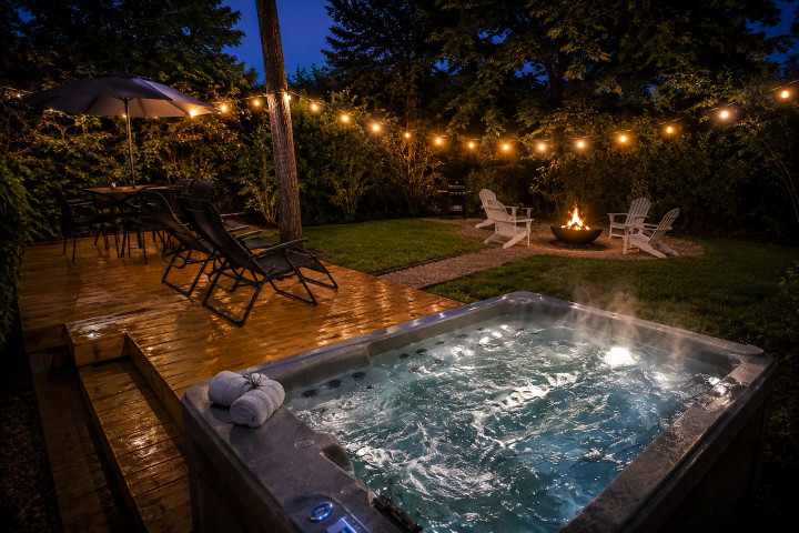 Cozy Private Hot Tub Cabin Near Texas A&m - Navasota, TX