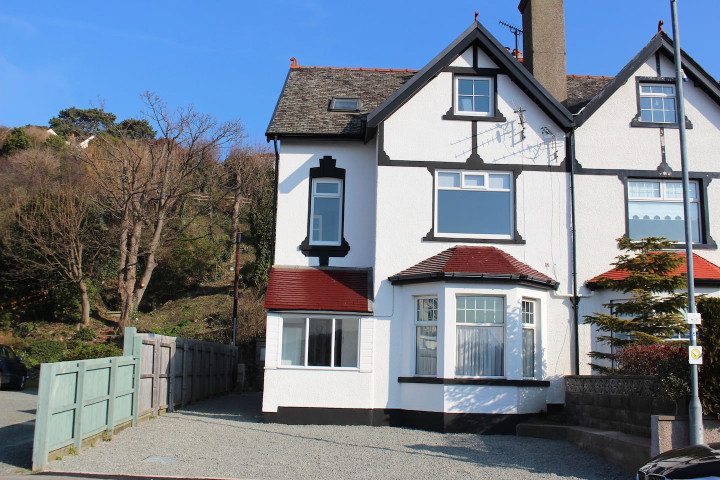 Four Bedroom Maisonette With Stunning Sea Views - Conwy