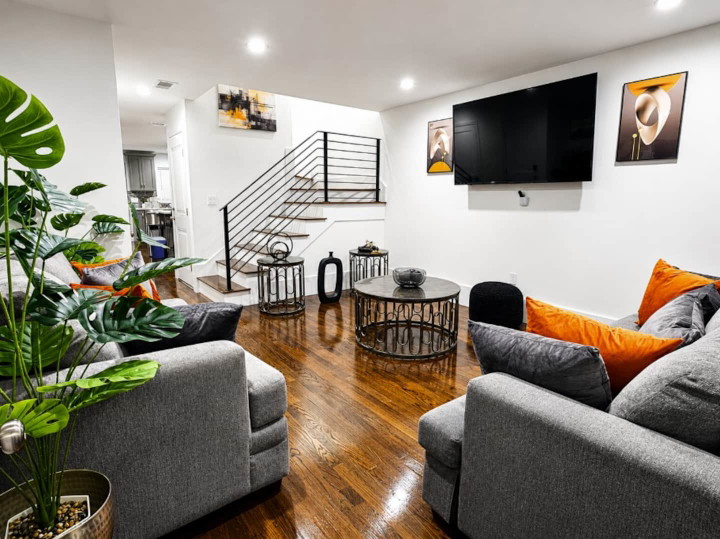 42 Glenway Street, Boston Ma - Boston Logan Airport (BOS)