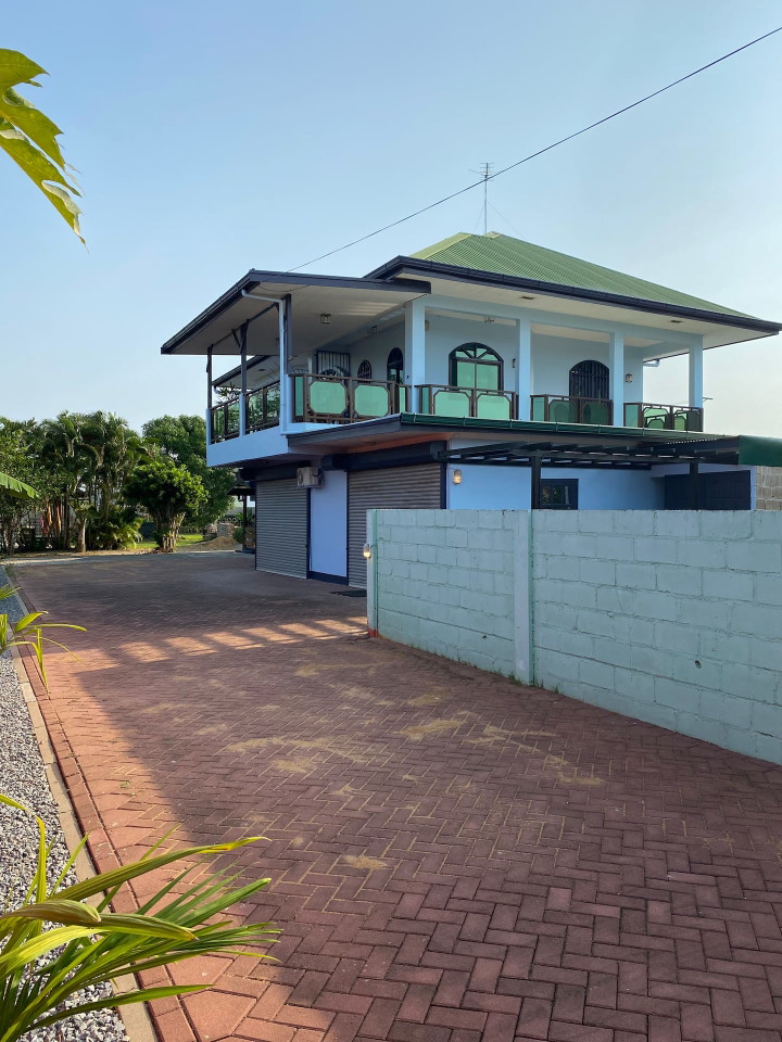 Mb: 3 Bedroom Upstairs Apartment.; 3.5 Km To Center. - Paramaribo