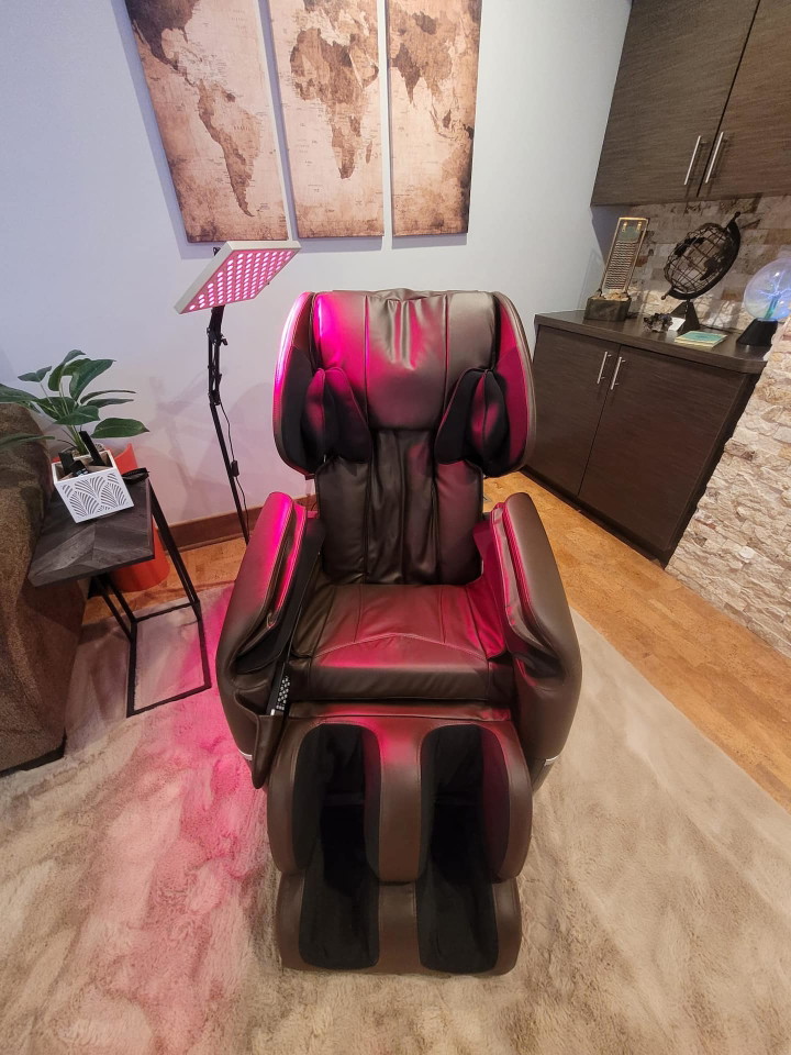Spa Retreat, Suana, Free Massages, Rooftop Deck! - Windsor, ON, Canada
