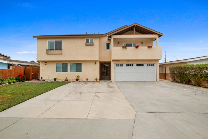 Bright Warm Retreat Near Disneyland - Anaheim, CA
