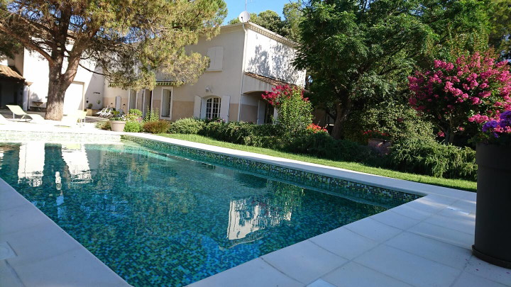 Maison Familiale Ac Piscine Dans Domaine Viticole - Béziers