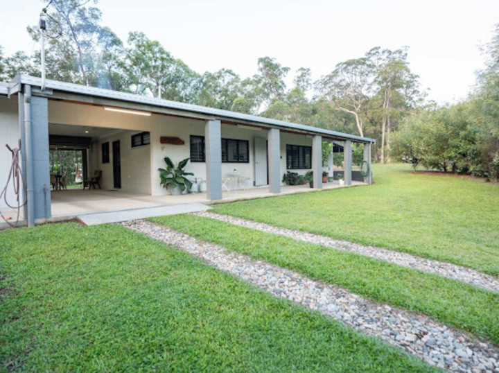 Mahogany Hideaway - Cardwell