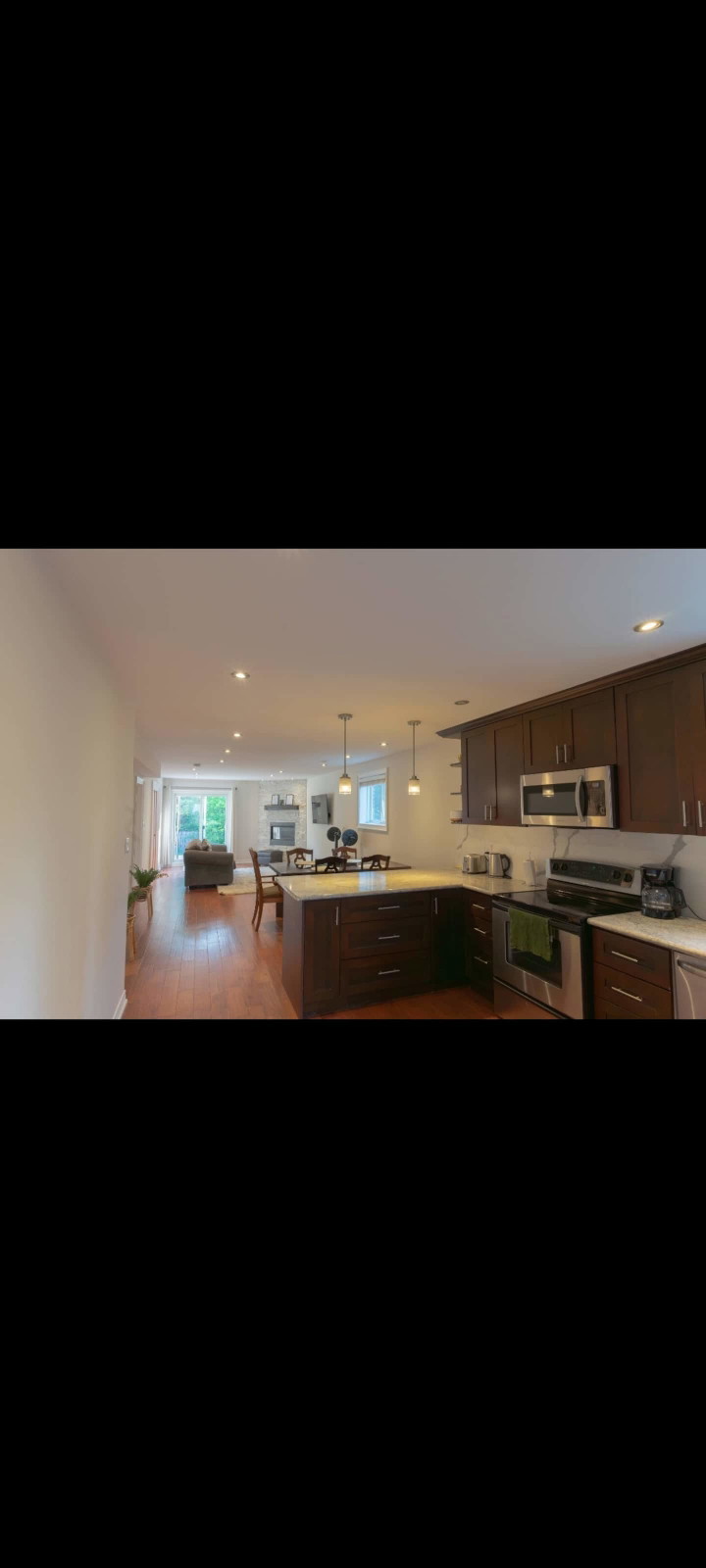 Private House Apartment - Mississauga