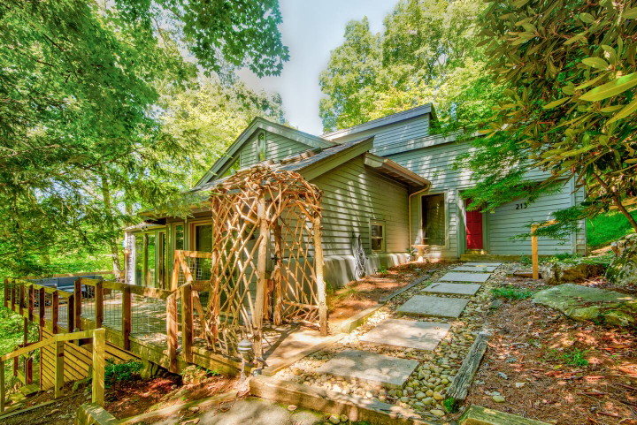 Deerwood Manor - Pool Table, Ping Pong, Firetable - Blowing Rock, NC