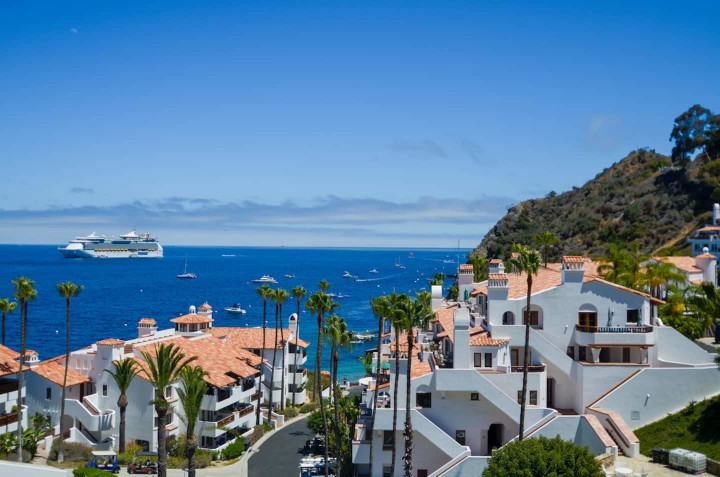 Oceanfront View, Plus Corner Patio And Golf Cart - Santa Catalina Island, CA